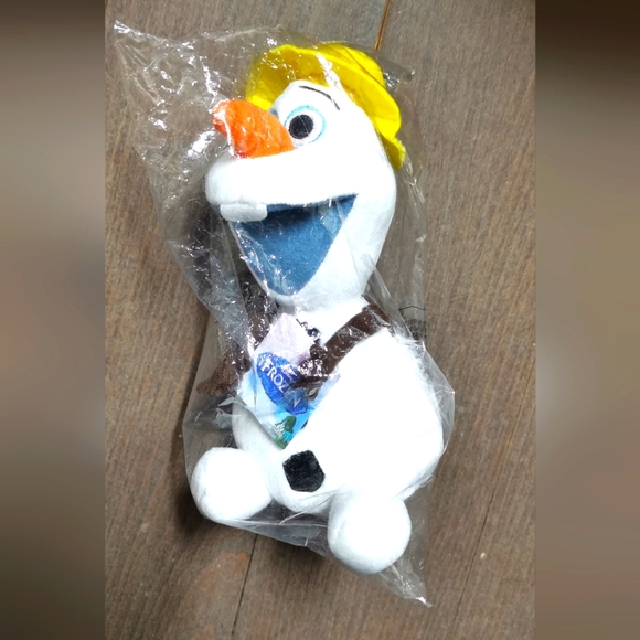 Disney | Toys | Disney Frozen Olaf With Hat Plush Doll Toy 8 Nwt | Poshmark